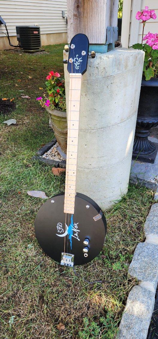 Round Cigar Box - Waterside Guitars